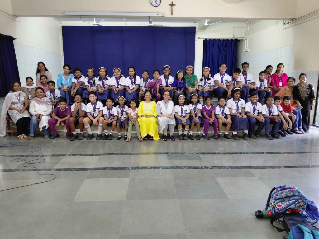 Students – Faith formation for students – CJM International